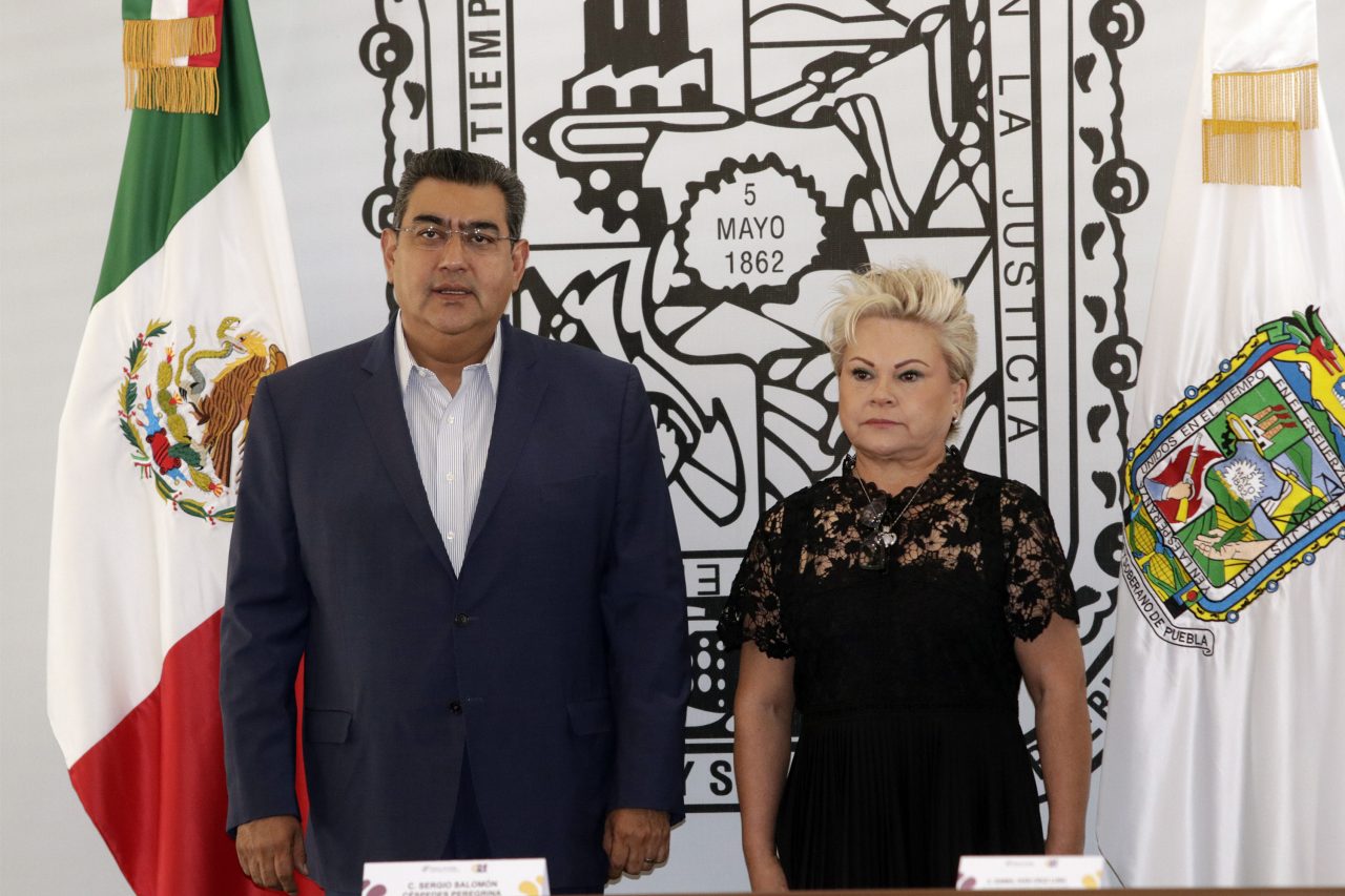 Merlo sí es Licenciada en Español: en los años 80 expedían tarjeta rosa ...