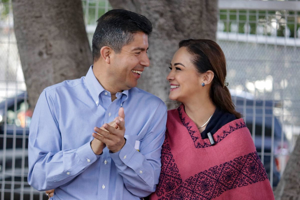 Esto pidió Lalo Rivera para aceptar la candidatura; su esposa va en el ...